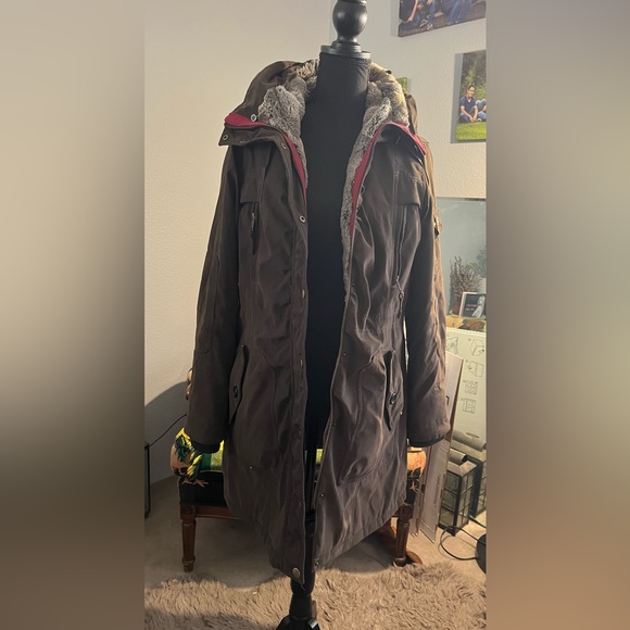 1 Madison | Jackets & Coats | Madison Expedition Womens Coat Medium ...